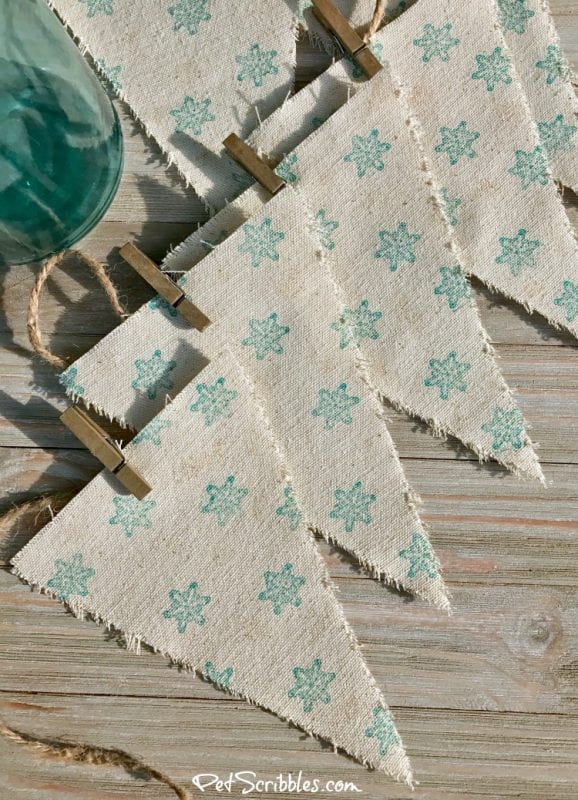 DIY Sparkling Stamped Snowflake Banner - Garden Sanity by Pet Scribbles